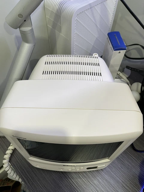 LIKE NEW MINI Sony Trinitron CRT TV Model ( KV-9PT50 ) With Stand ...