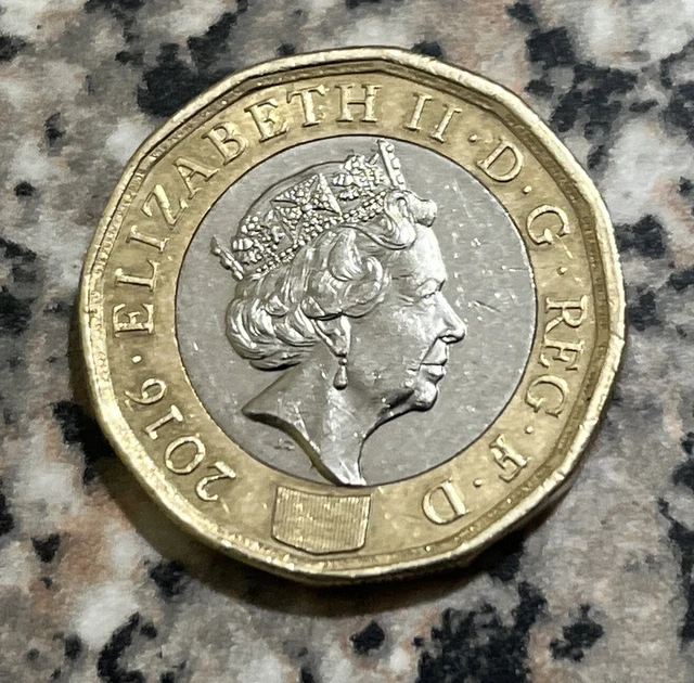 MONETA RARA 1 One Pound Regina Elisabetta 2016 - Rare Coin Queen ...