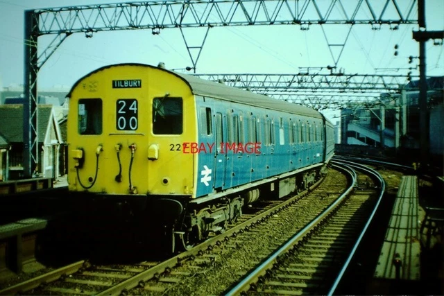 PHOTO BR Class 302 Emu No 227 (Later No302 227) In Br Rail Blue Livery ...