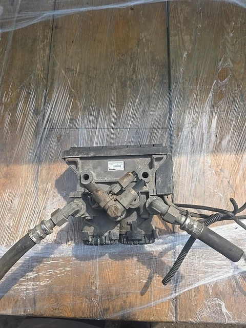 SCANIA EBS Rear axle modulator Unit 1879280 £230.00 - PicClick UK
