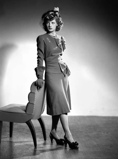 RADIO ACTRESS ANN Thomas She portrays the character Miss Thomas 1940s ...