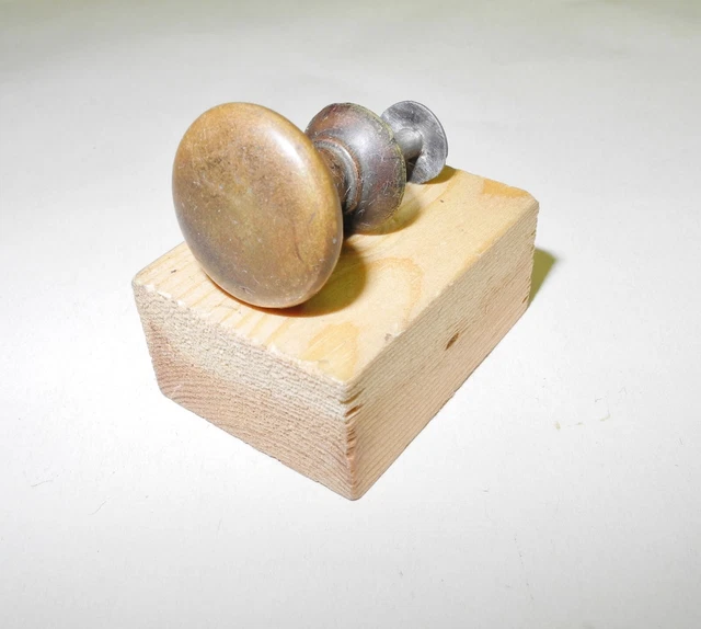 VINTAGE SINGER TREADLE Sewing Machine Brass Finish Drawer Knob Nice ...