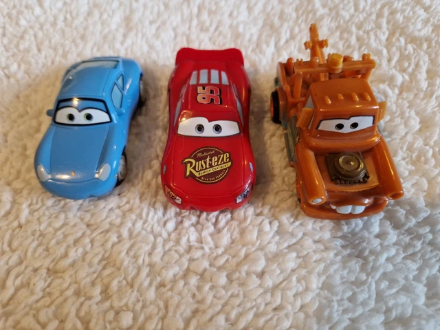 DISNEY PIXAR CARS, Pull Back N Go Lightning, Mater And Sally £5.00 ...