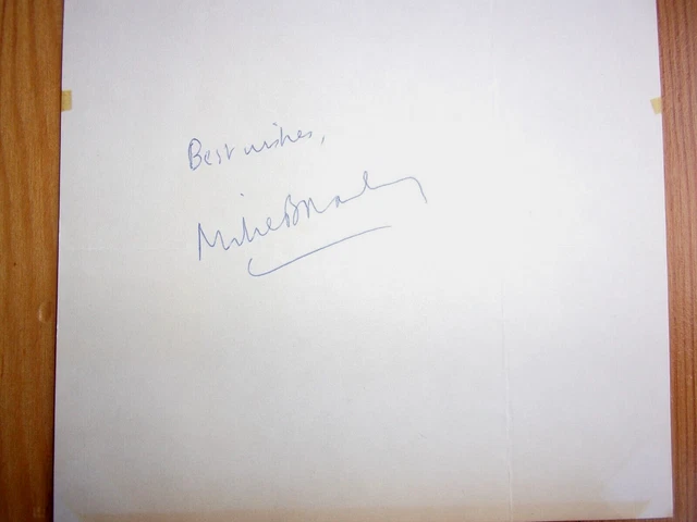 VINTAGE 1970'S CRICKET Autograph: Mike Brearley of Cambridge Middlesex ...