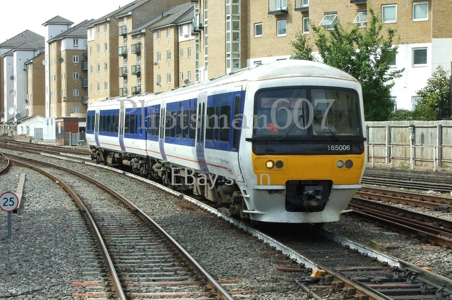CLASS 165 165006, 2 car DMU, in Chiltern Railways at London Marylebone ...