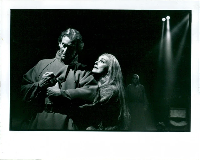 CHARLES DANSE & Barbara Jefford - Vintage Photo 4685474 EUR 12,61 ...