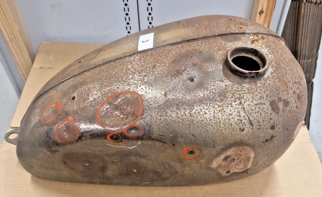 TRIUMPH UNIT 650 Trophy 3 1/2 Gallon 1966-1967 Petrol Tank Original £ ...