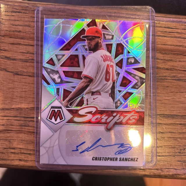 2022 MOSAICO PANINI Christopher Sanchez Scrizioni Mosaico Rookie Auto ...