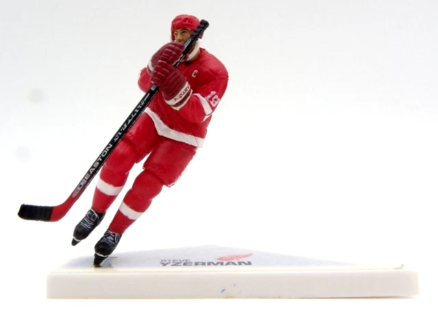 STEVE YZERMAN DETROIT Red Wings 2005 NHL McFarlane Toys Loose Figure ...