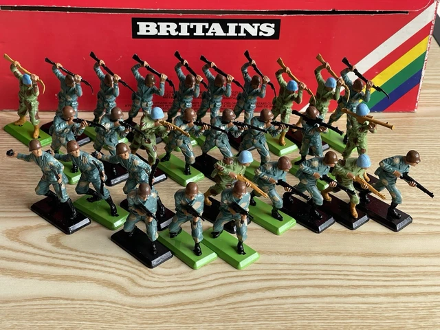 BRITAINS DEETAIL, TASK Force, Toy Soldiers, In Original Trade Box..1/32 ...