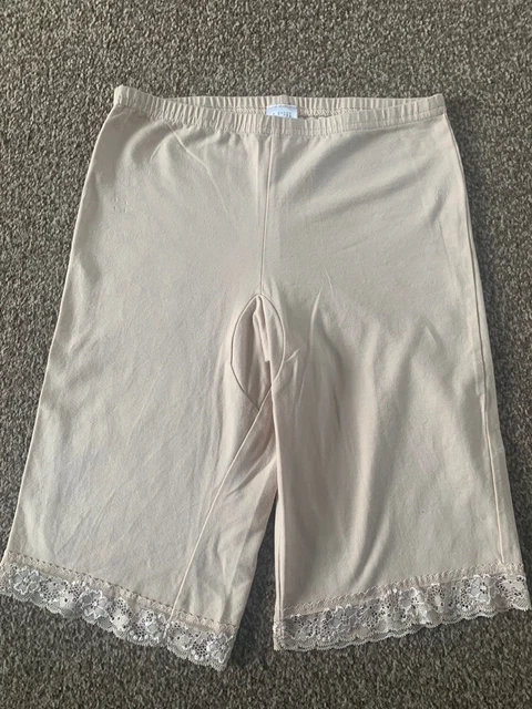 LADIES X3 ANTI Chaffing Shorts High Rise Lace Grey Beige Size 8/10 ...