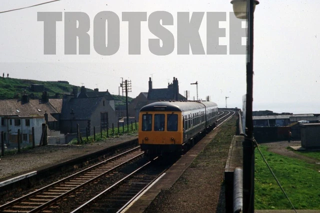 35MM SLIDE BR British Rail Diesel DMU Class 108 M56243 Parton 1981 ...
