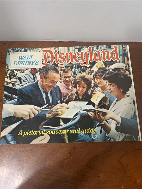 VINTAGE 1968 WALT Disney's DISNEYLAND A Pictorial Souvenir and Guide ...