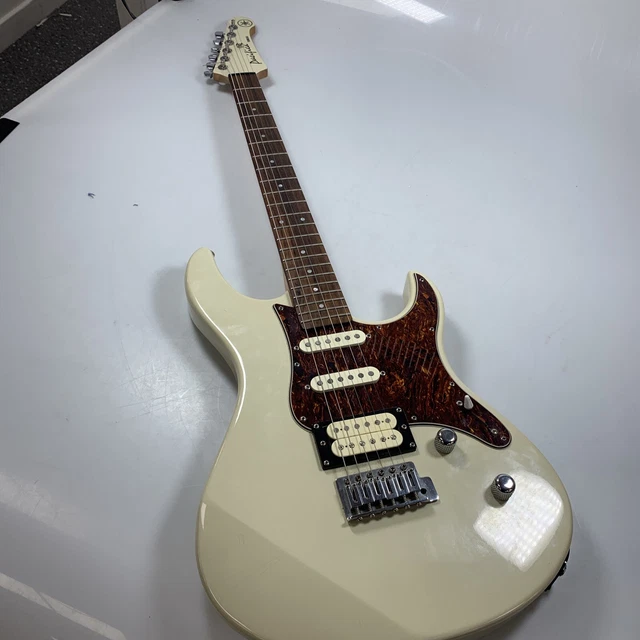 YAMAHA PACIFICA 112V Electric Guitar £175.00 - PicClick UK