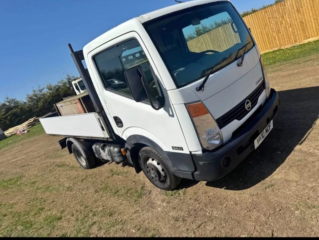 NISSAN CABSTAR 2.5 dci Dropside spares repair export £1,750.00 ...