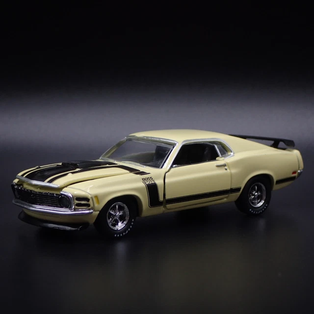 1970 70 FORD MUSTANG Fastback Boss 302 Rare 1/64 Echelle Diorama Modèle ...