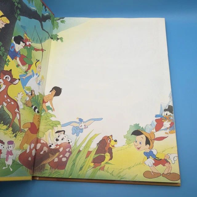 WALT DISNEY CLASSIC Aladdin Hardcover Book Princess Jasmine Genie ...