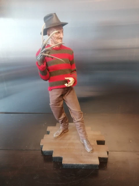 FREDDY KRUEGER SIDESHOW Collectibles - Freddy vs. Jason Limited edition ...