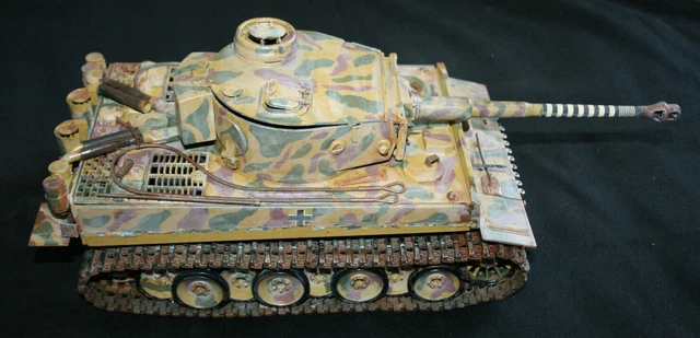 TAMIYA TIGER I Tank 1:25 scale built model with internal detail, motors ...