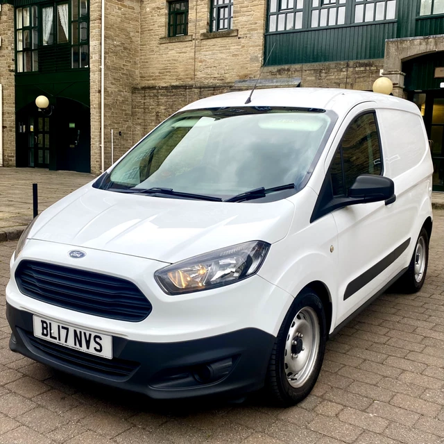 FORD TRANSIT COURIER 1.0 Ecoboost van - petrol, five speed, excellent ...