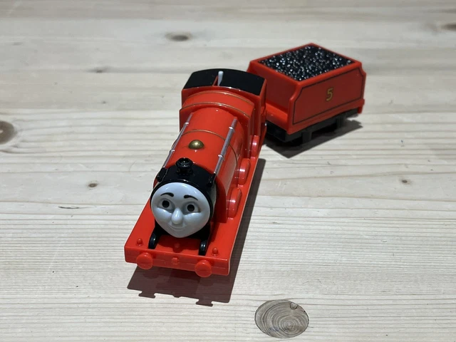 THOMAS THE TANK engine Trackmaster Revolution JAMES battery Train £4.50 ...