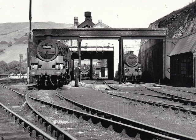 1 BLACK & WHITE 7x5 BR STEAM RAILWAY PRINT PHOTOGRAPH.1960`s £1.10 ...