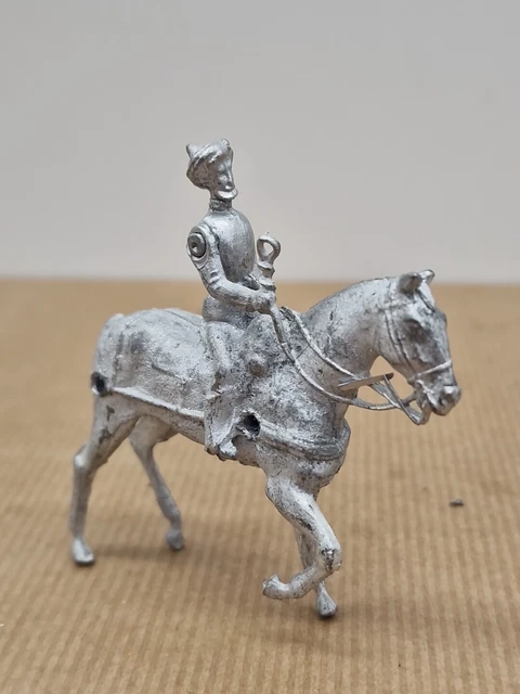 BRITAINS RECAST WHITE Metal Horse Toy Soldier 1:32 Scale £9.80 ...