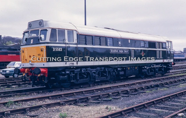 ORIGINAL RAILWAY SLIDE: Class 31 Diesel D5583 at Norwich 1991 D-1874 £2 ...