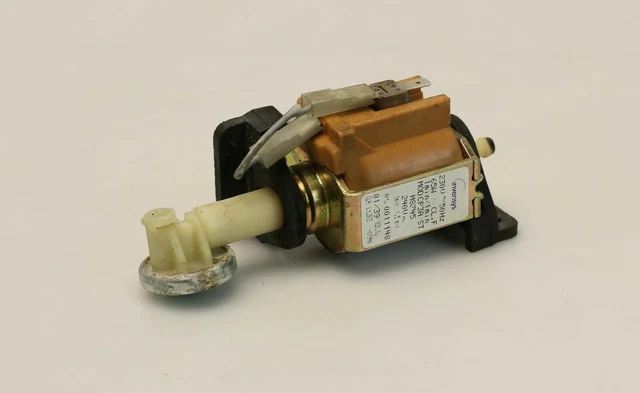 POMPE INVENSYS CP3A/ST M8745 pompe à eau pour machine à café Jura 629 ...