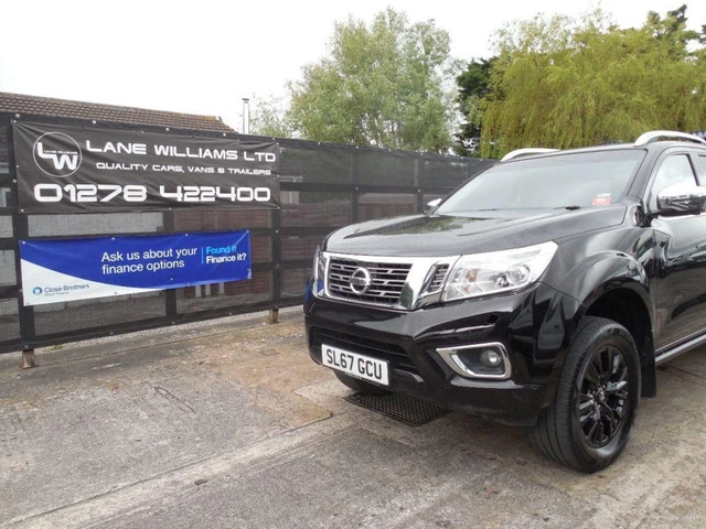 NISSAN NAVARA DOUBLE Cab Pick Up Trek-1 2.3dCi 190 4WD Auto Diesel £ ...