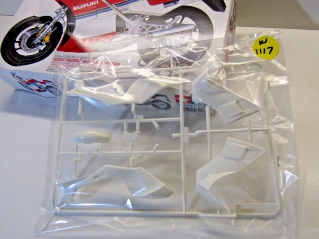 TAMIYA 1:12 SCALE Suzuki RG250 Gamma Sprue A White 👀Parts👀Only From Kit ...
