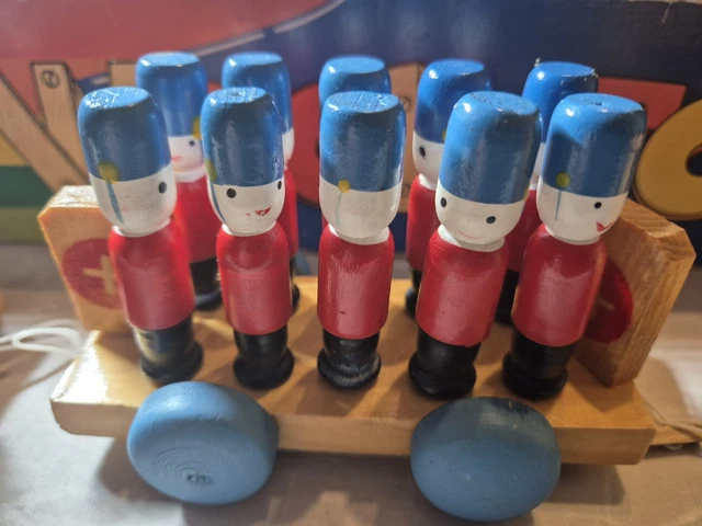 VINTAGE WOODEN TRAIN set with 20 peg soldiers pull along toy boxed ...