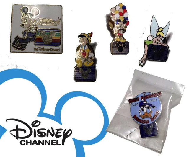 DISNEY DECADES COINS Disney Channel Pins Disney Tiny Kingdom ...