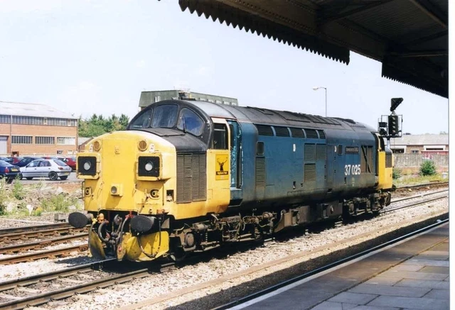 RAILWAY LOCOMOTIVE PHOTO Class 37 # 37025 Inverness Tmd Unknown ...