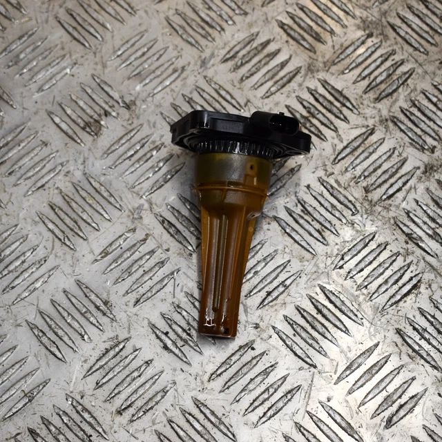 CAPTEUR DE NIVEAU d'huile VOLKSWAGEN GOLF MK7 04C907660A 1.5 Essence ...