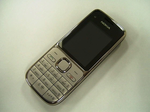 TÉLÉPHONE VINTAGE ORIGINALE Nokia C2-01 - Couleur doré - Neuf et ...