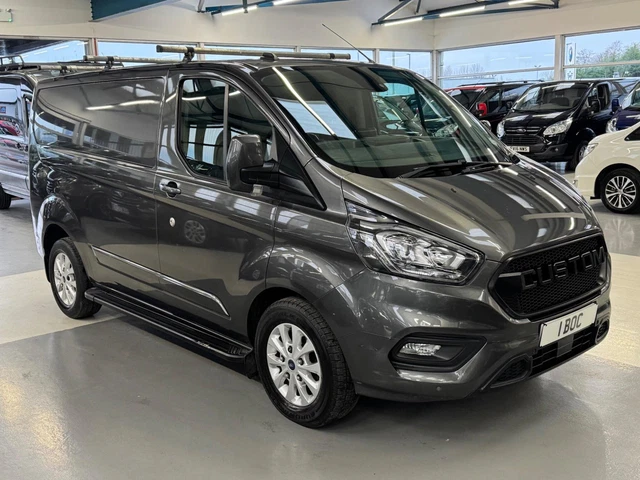 2020 FORD TRANSIT Custom 2.0 EcoBlue Hybrid 130ps Low Roof Limited Van ...