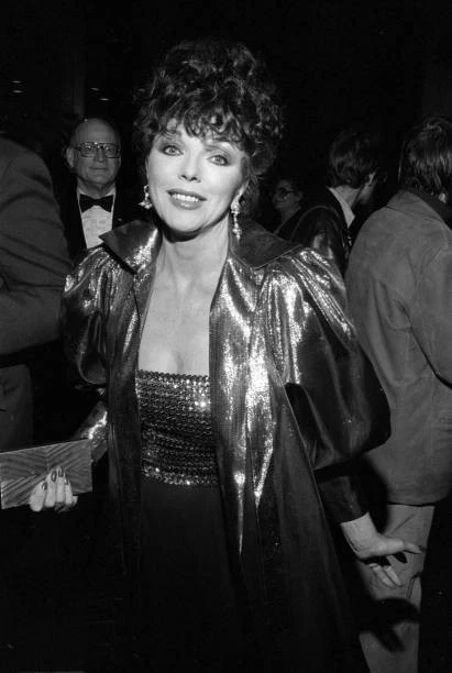JOAN COLLINS 1981 Celebrity Film Movie TV Historic Old Photo 2 EUR 6,11 ...