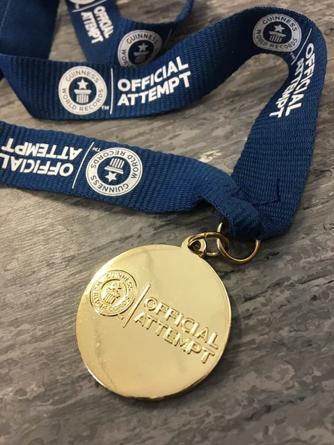 GUINNESS WORLD RECORDS Official Attempt Commemorative Medal £4.95 ...
