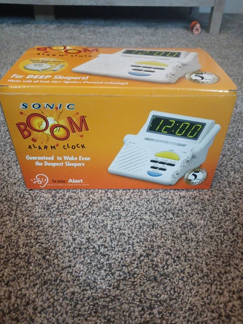 SONIC ALERT BOOM Alarm Clock Deep Sleepers Super Shaker SB1000 (OPENED ...