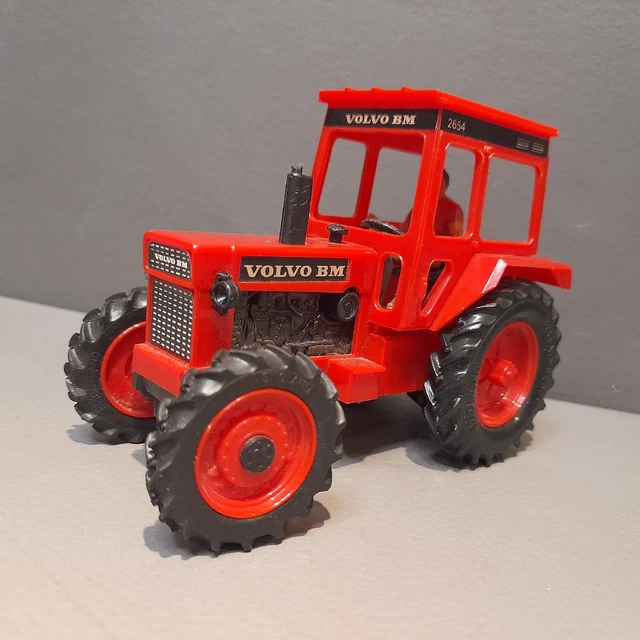 VINTAGE BRITAINS 9521 Volvo BM Tractor Original 1980s Model Farm ...