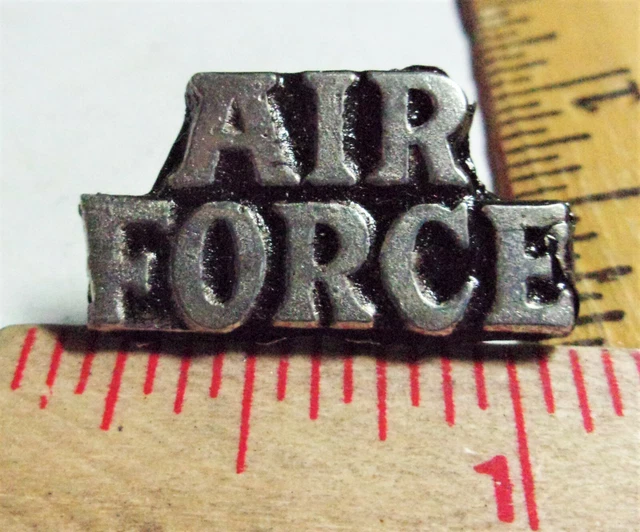 VINTAGE AIR FORCE pin collectible USAF military soldier veteran uniform ...