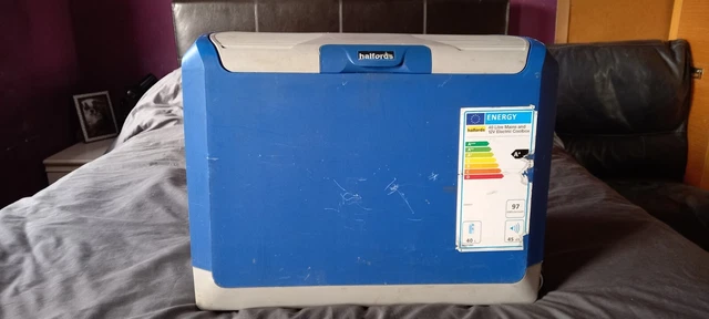 HALFORDS 40 LITRE Mains, 12V & 24V Electric Cool Box/Fridge. COLLECTION ...