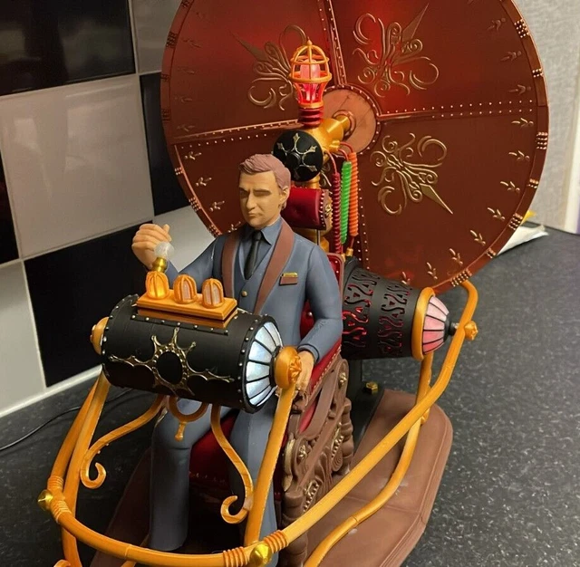 H.G WELLS TIME Machine model and Figure with PSU star trek sci fi £250. ...