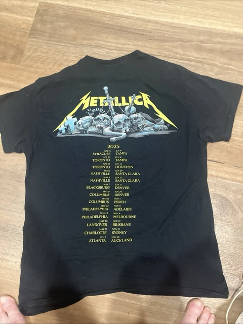 METALLICA M72 WORLD Tour Clock & Skulls 2025/26 Shirt Size M OFFICIAL ...