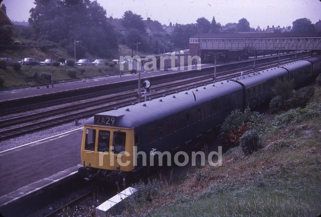 NEWBURY STATION CLASS 117 DMU set 403 August 1971 Kodachrome 35mm Slide ...