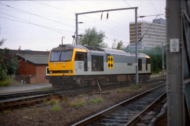 ORIGINAL 35MM SLIDE - Class 60 'Coal' 60066 - Crewe - 1992 (03) £0.99 ...