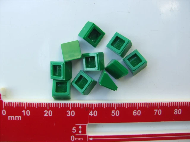 10 X LEGO Green ROOF TILE 1X1X2/3, ABS - 4546705 (Parts & Pieces) £3.49 ...