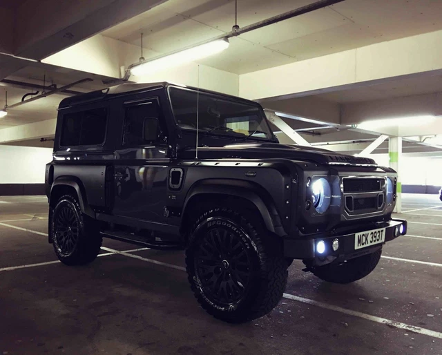 ONE OFF 2013 Kahn Chelsea Truck Company & Twisted Land Rover Defender £ ...