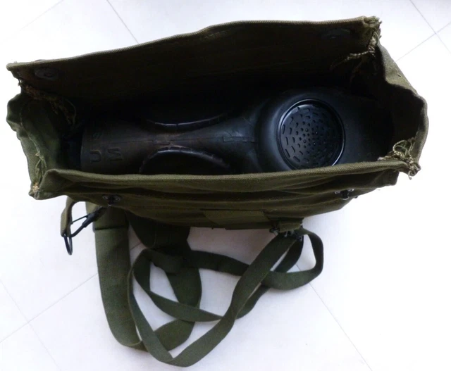 GENUINE US ARMY M17 Gas Mask Vietnam War Era with Webbing Carry Bag ...